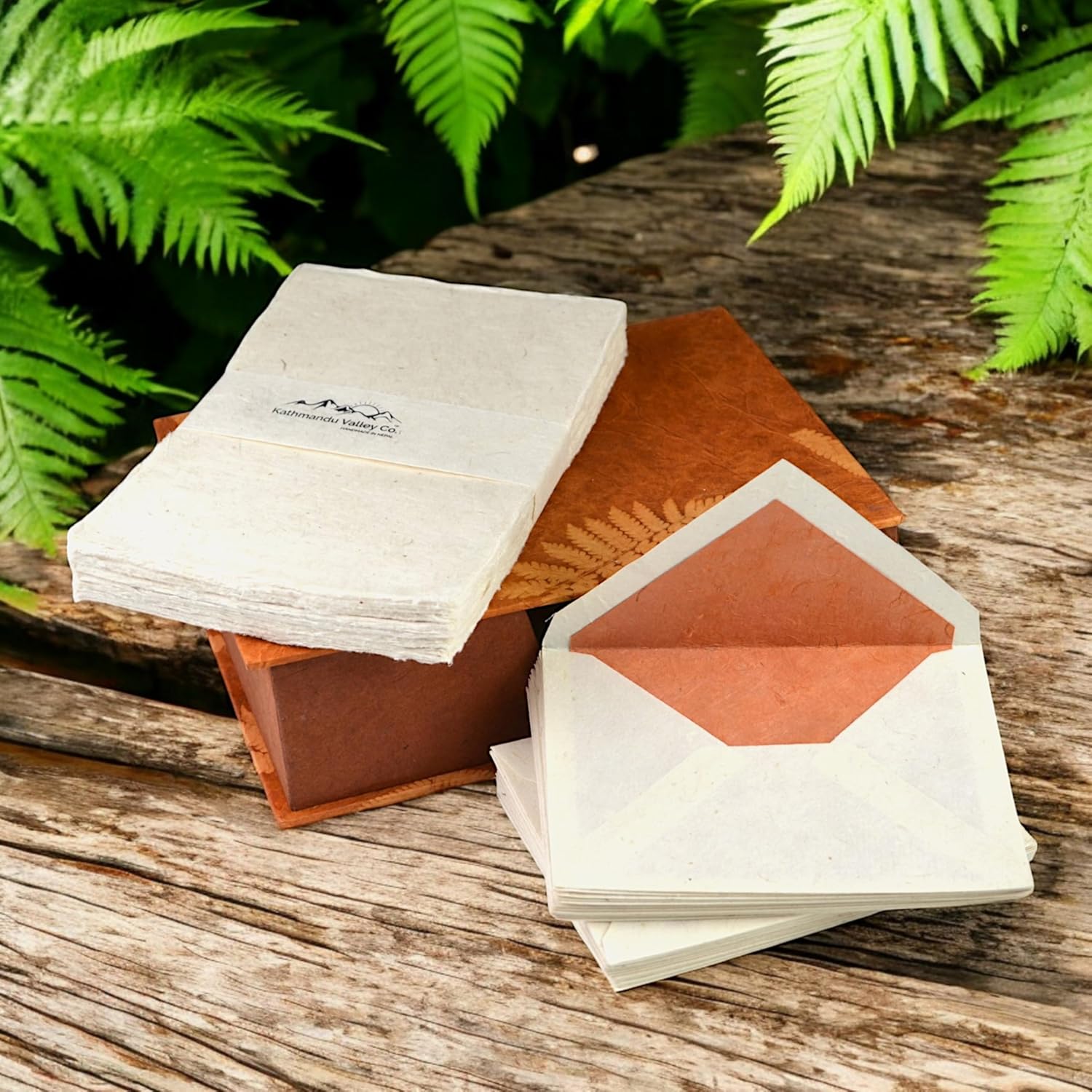 Beautiful Vintage Stationery Boxes from Handmade Paper